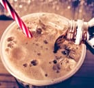 fizzy (【Adjective】(of a drink) having bubbles due to being carbonated ...