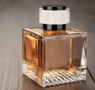 cologne (【Noun】a type of perfume ) Meaning, Usage, and Readings | Engoo ...