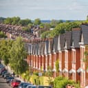 row (【Noun】a number of people or things arranged in a line ) Meaning ...