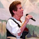 yodel (【Verb】to practice a type of singing that involves rapidly ...