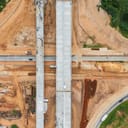 overpass (【명사】) 뜻, 용법, 그리고 예문 | Engoo Words