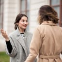 drift apart (【Phrasal Verb】(of two or more people) to become less close ...