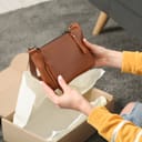 resist (【Verb】to stop oneself from doing or having something one wants ...