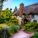 cottage (【Noun】a small house, especially one in the countryside ...