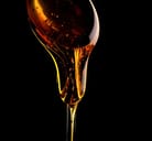 viscous (【Adjective】having a consistency that is thick and sticky ...