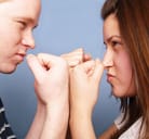 initiate (【動詞】始める ) の意味・使い方・読み方｜Engoo Words