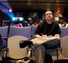 take place (【片語】發生, 舉行, 辦 )意思、用法及發音 | Engoo Words