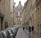 take the first left (【熟語】最初の角を左に曲がる ) の意味・使い方・読み方｜Engoo Words