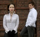 turn (one's) back on (【Phrase】to turn away from someone and ignore them ...