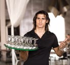 waiter (【Noun】) Meaning, Usage, and Readings | Engoo Words