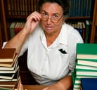 librarian (【Noun】a person who works in a library ) Meaning, Usage, and ...