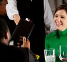 pay for (【熟語】～の代金を支払う ) の意味・使い方・読み方｜Engoo Words