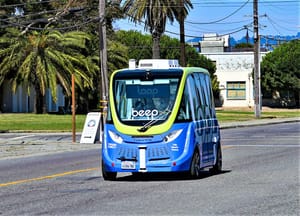 San Francisco Launches Driverless Bus, Taxis | Engoo 每日新聞