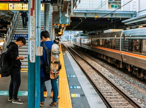 Over 50% of Japan's Teens Call Parents 'Papa,' 'Mama' | Engoo Daily News