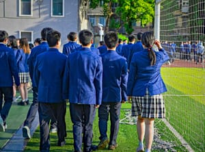 Nagoya School Lets Students Set Dress Rules | DMM英会話 デイリーニュース
