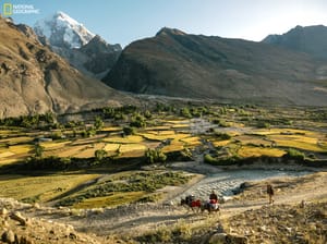 Language Lessons from 11 Years Walking out of Africa | Engoo Daily News