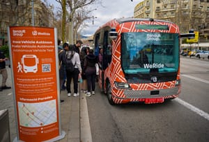 Driverless Bus Tested in Barcelona | Engoo Daily News