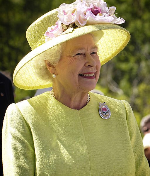 Queen Elizabeth II Poised to Be Britain’s Longest Serving Ruler | Engoo ...