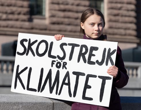 Greta Thunberg to Publish 'The Climate Book' | DMM英会話 デイリーニュース