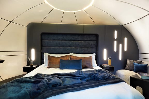 Stay in Luxury 'Sky Pods' in Antarctica | Engoo Daily News