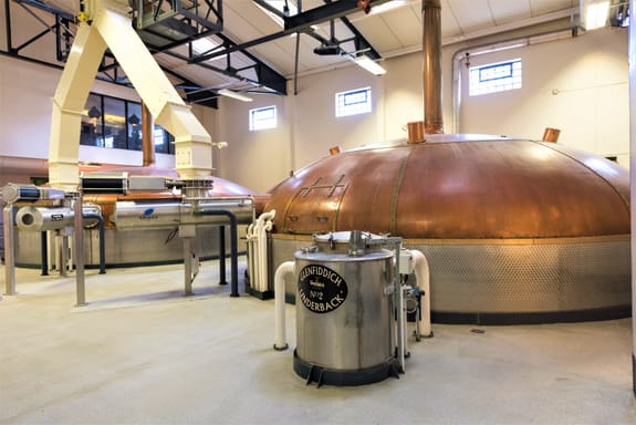 Whisky Waste Powers Scottish Distillery Trucks | Engoo