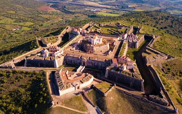 What Are Europe's Star Fortress Towns? | Engoo 每日新闻
