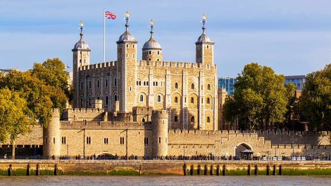 Historical Sites to See in England | Engoo 每日新聞