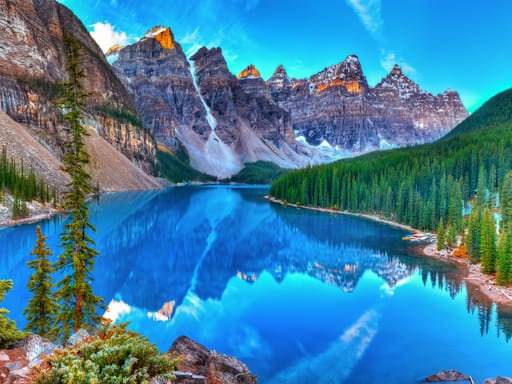 Exploring Canada: The Best of the Great White North | Engoo 每日新聞