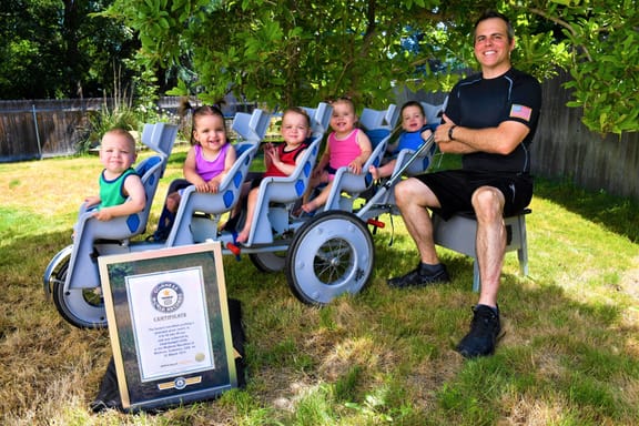 US Dad Breaks Records Running with Quintuplets | Engoo
