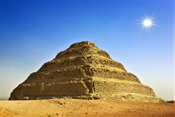 Egypt Opens Bent Pyramid to Tourists | ข่าวประจำวัน Engoo