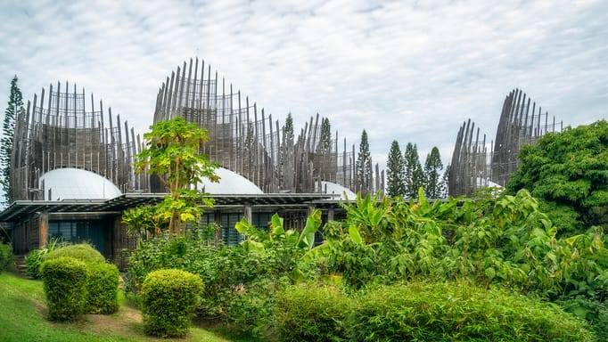 Inspiring Architects: Renzo Piano's Memorable Designs | Engoo Daily News