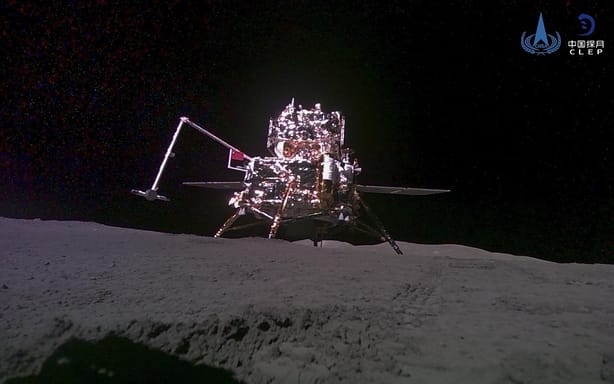 China Collects First-Ever Samples from Moon's Far Side | Engoo 每日新聞