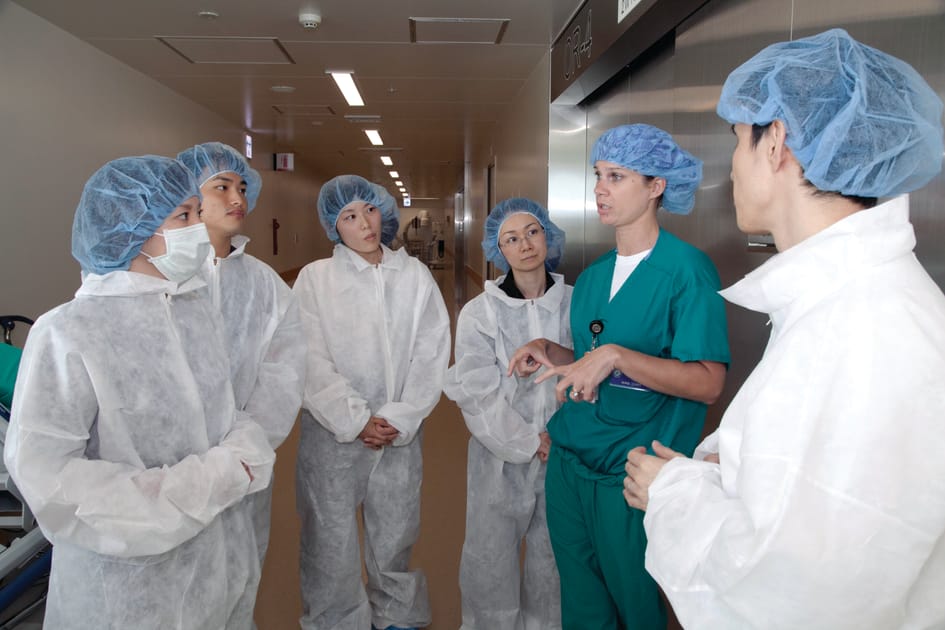 Study: Women Prefer to Go to Female Health Workers | Engoo 每日新闻