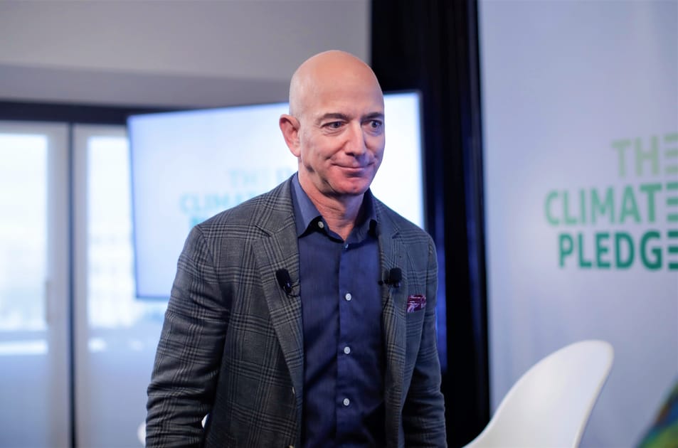 Jeff Bezos Commits $10 Billion to Fight Climate Change | Engoo Daily News