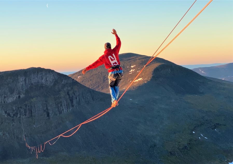 German Highliners Set Record 600 Meters Above Ground | Engoo Daily News