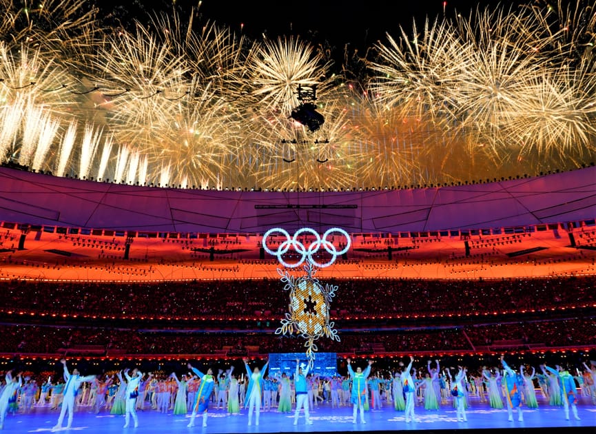 Beijing Closes 2022 Winter Olympics | Engoo Daily News