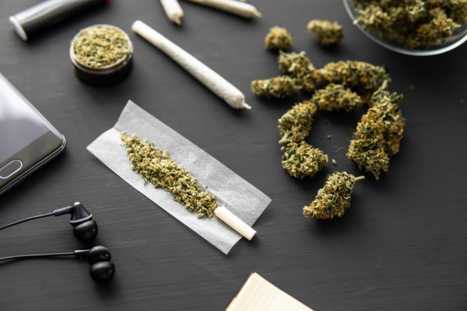 Marijuana Almost as Popular as Cigarettes in US | ข่าวประจำวัน Engoo