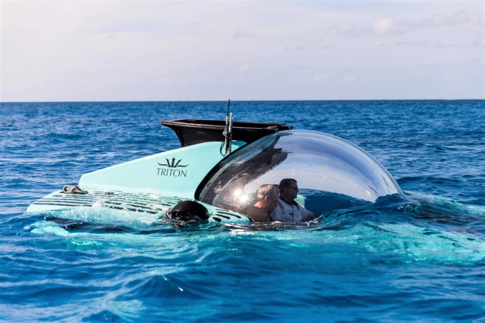 Luxury 6-Person Sub Can Dive to 1,000 Meters | Engoo 每日新聞