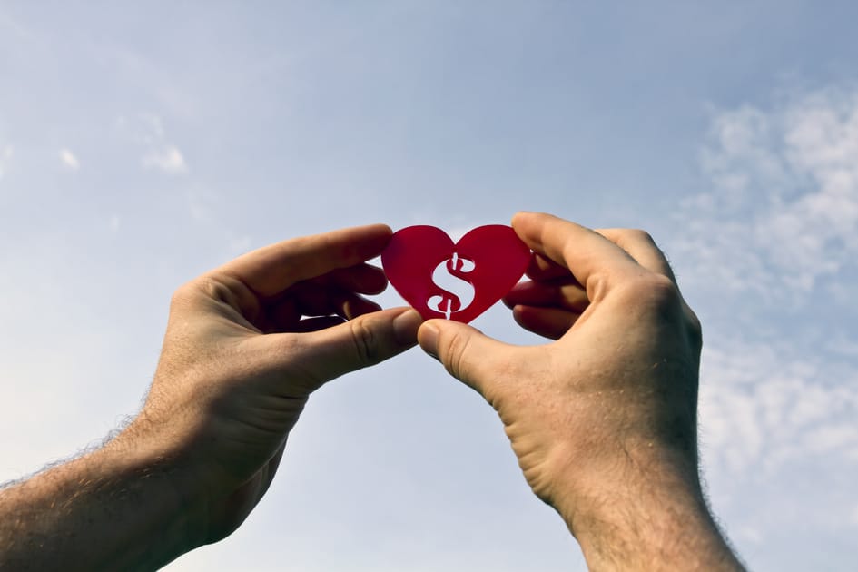 Love vs. Money | Engoo