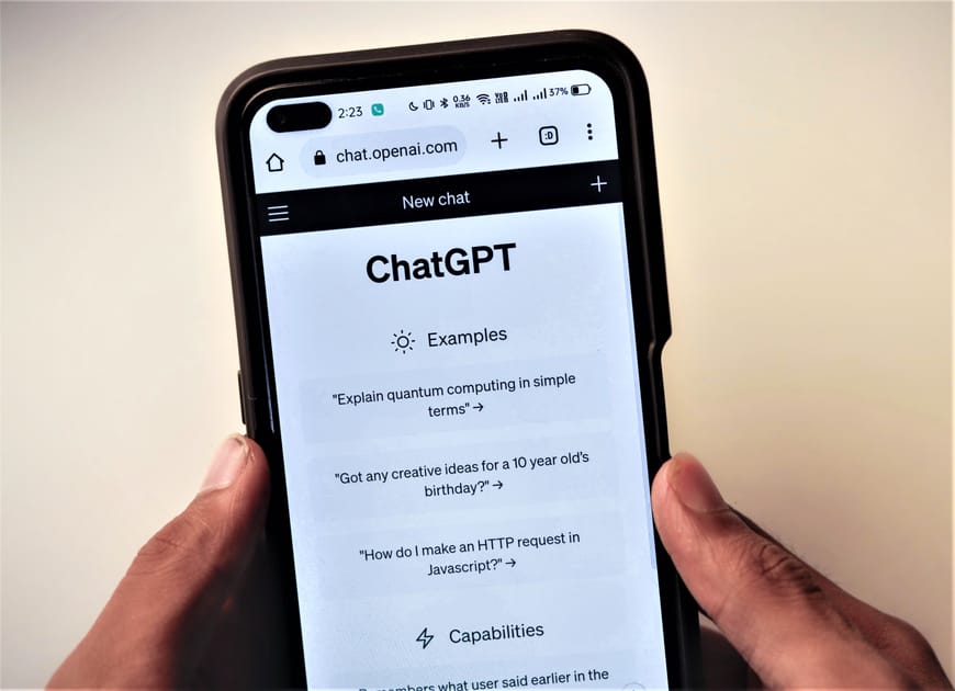 Professor Uses AI to Fail Students — For Using AI | Engoo 每日新聞