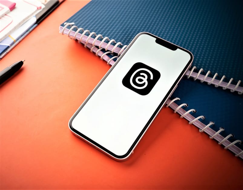 Meta Launches Twitter Rival: Threads | Engoo 每日新聞
