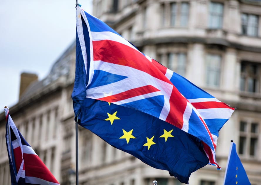 Poll: Majority of UK Voters Want Closer Ties with EU | Engoo Daily News