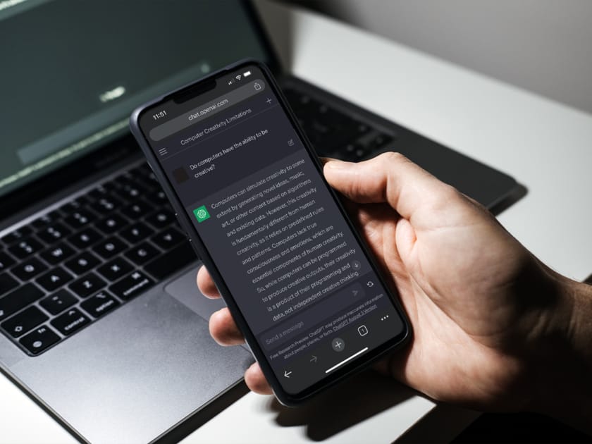 Language Experts Fail to Identify AI-Written Texts | Engoo 每日新聞