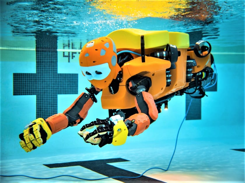 Human-like Robot Lets Researchers 'Touch' Deep Shipwrecks | Engoo Daily ...