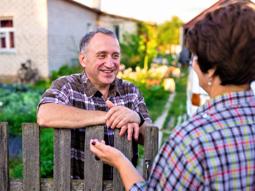 Study Links Greeting Neighbors with Better Well-Being | Engoo 每日新闻