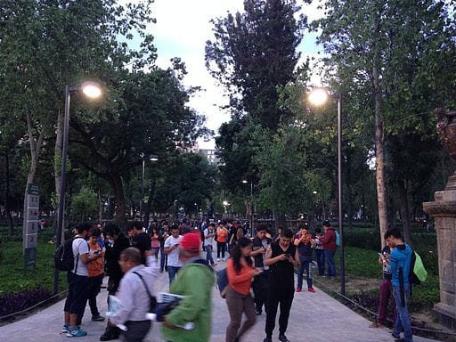 Pokemon Go Craze Sweeps US | Engoo 每日新闻