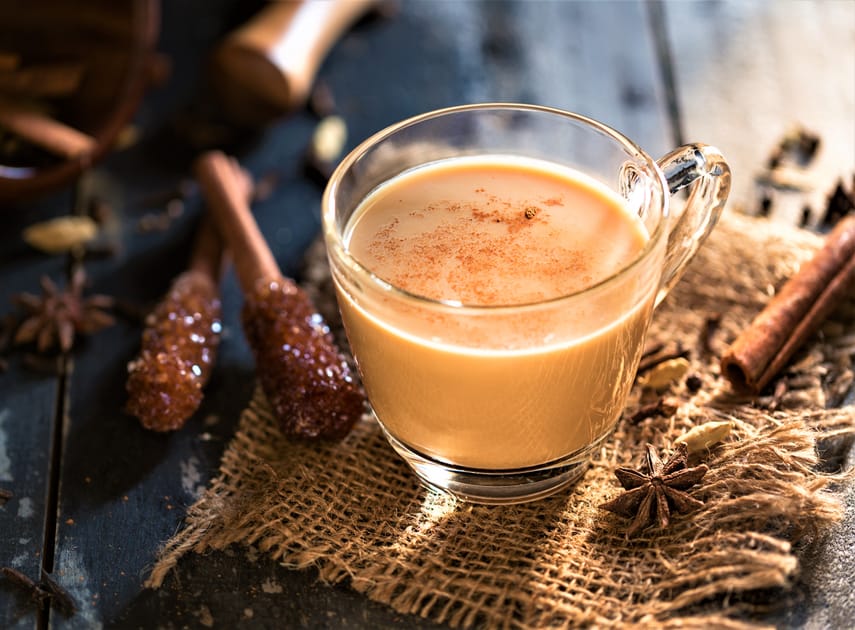 Pakistanis Asked to Drink Less Tea to Help Economy | Engoo Daily News