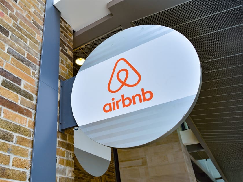 Airbnb | Engoo Daily News