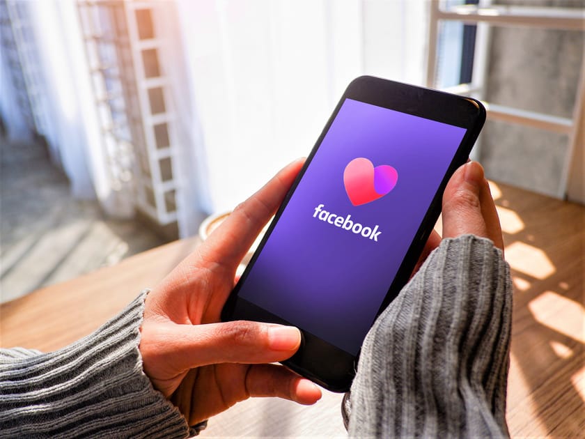Facebook Dating App Released in Europe | Engoo 每日新闻