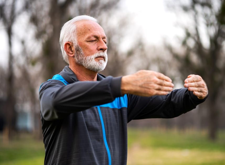 Tai Chi May Slow Symptoms of Parkinson's Disease | Engoo Daily News